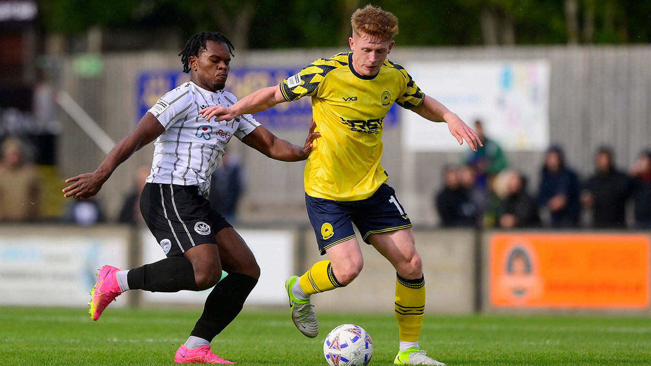 CIAN DILLON ON TUFC LOAN MOVE | Torquay United